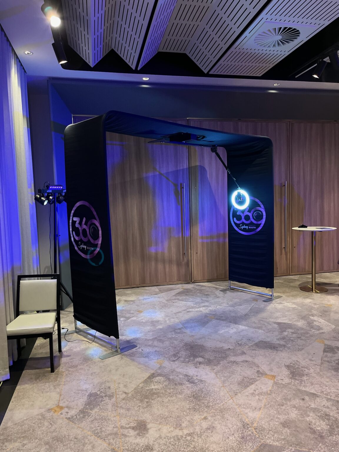 KEY FEATURES OF MAGAZINE VOGUE BOOTH AUSTRALIAPROFESSIONAL & RELIABLE ...